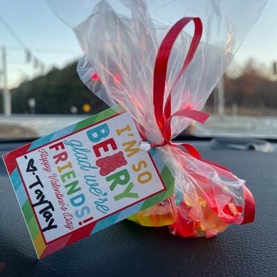 Gummy Bear Valentine's Day Printable Gift Tags, so Beary Glad We're ...