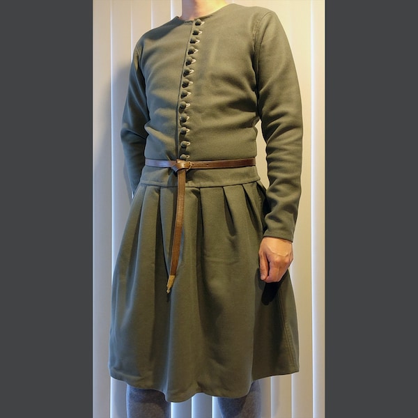 Men's Woolen Cotehardie or Kirtle for 14th - 15th Century Medieval Historical Reenactors ...