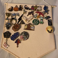 Premium Large Pin Display, Pin Badge Display, Canvas Pennant, Enamel ...