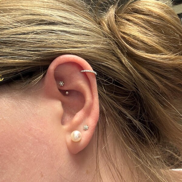 Titanium Conch Ring With One Side Swarovski Jewelled Cz Micro Barbell ...