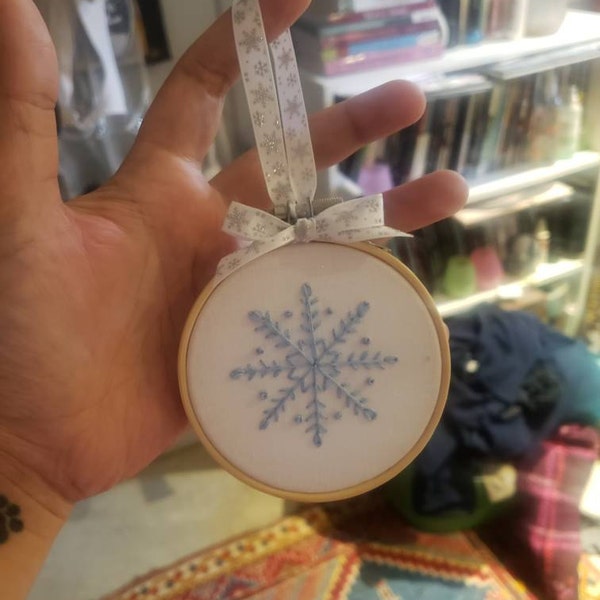 Five Snowflakes Christmas Embroidery Pattern + Video Tutorial, Beginner Embroidery PDF Pattern ...