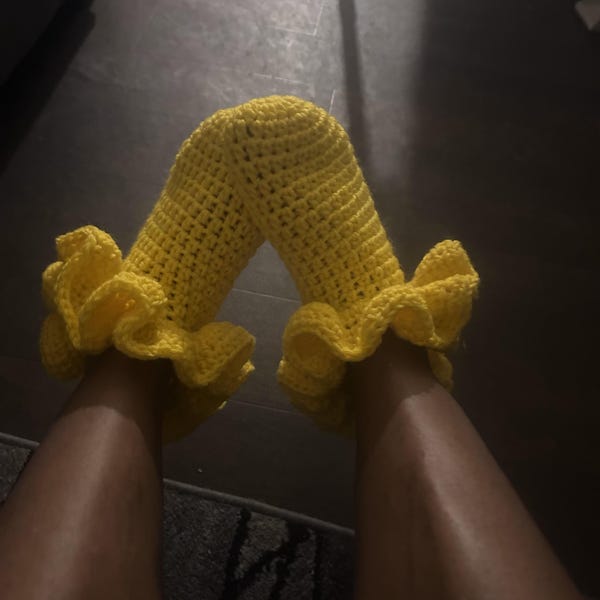 Crochet Sock Ruffle Footies Pattern - Etsy