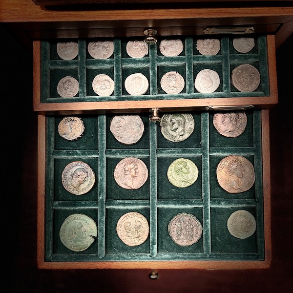 Art. CAP08 Wooden Coin Cabinet for Ancient Coins, Gold, Silver. Coin ...