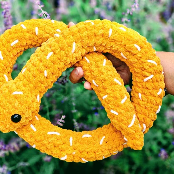 Pretzel Snake Crochet Pattern - Etsy
