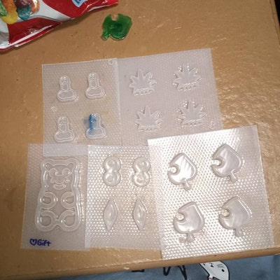 Bitten Leaf Plastic Mold Choose From 2 Sizes Resin Mold - Etsy