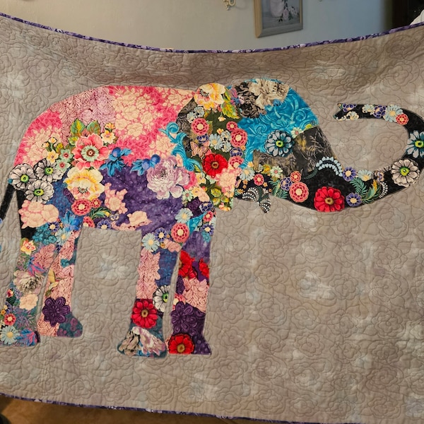 Black Cat Collage Quilt Pattern by Laura Heine - Etsy