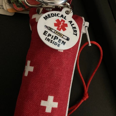 Epipen Inside Tag Medical Alert I Carry an Epipen Allergy Alert Clip on ...