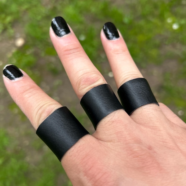Black Long Ring Stretch Latex Ring Band Gloss Finger Cuff Vegan Ring ...