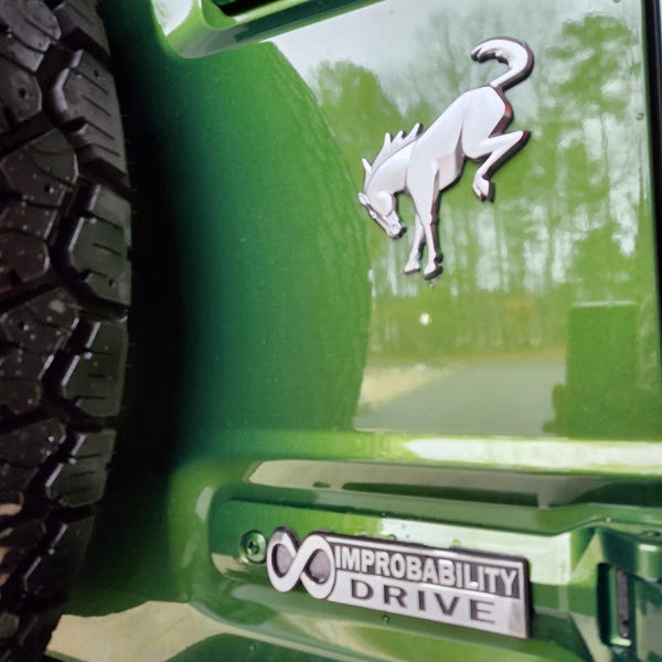 The Hitchhiker's Guide to the Galaxy "infinite Improbability Drive" Car ...