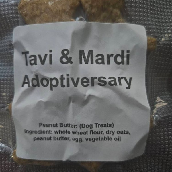 Tuna Crackers Cat Treats - Bakery Freshness Sealed in Every Bag. 3 Oz ...