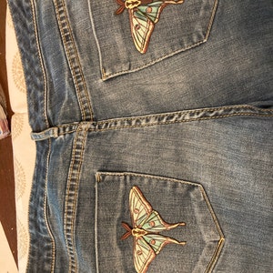 Iridescent Realistic Moth Embroidery Applique / High Quality Iron on ...