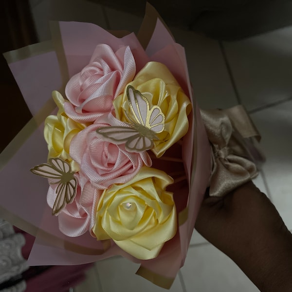 Anniversary Ramo Buchon | Flower Bouquet - Etsy