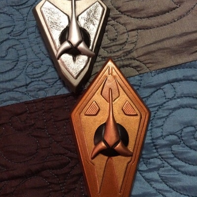 Star Trek Klingon STAR OF KAHLESS Resin Prop Pin - Etsy