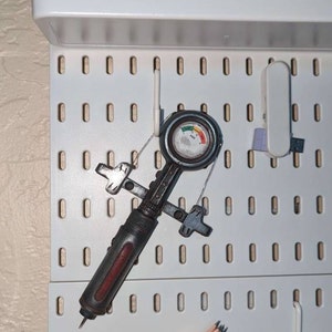 Fallout Stimpak Prop 3D Printed Cosplay Collectible Ready to Ship - Etsy