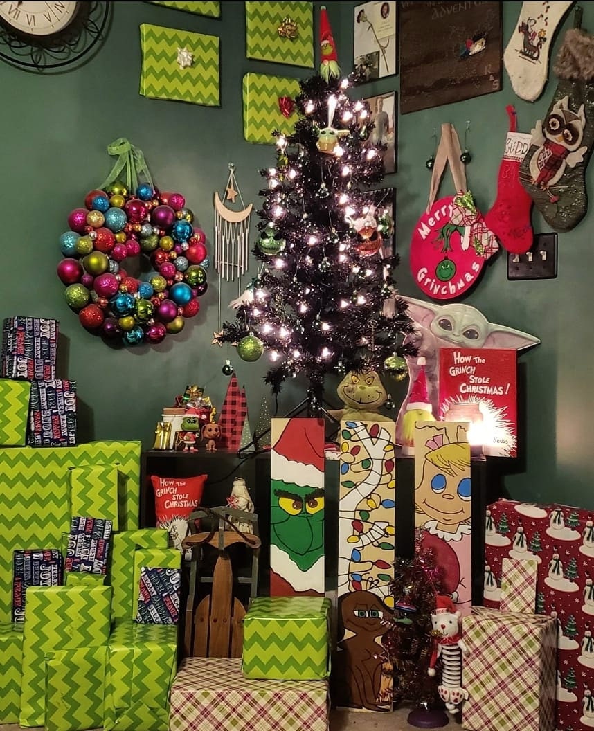 Christmas Grinch Sign Set