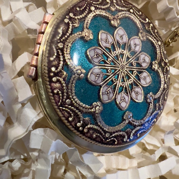 Photo Locket-gift for Women | Valentines Day Gift for Her| Locket ...