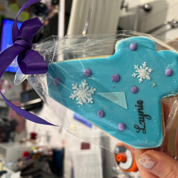 Frozen Birthday Cookies, Personalized (4" Size, Bowed) - Next Ship Date ...