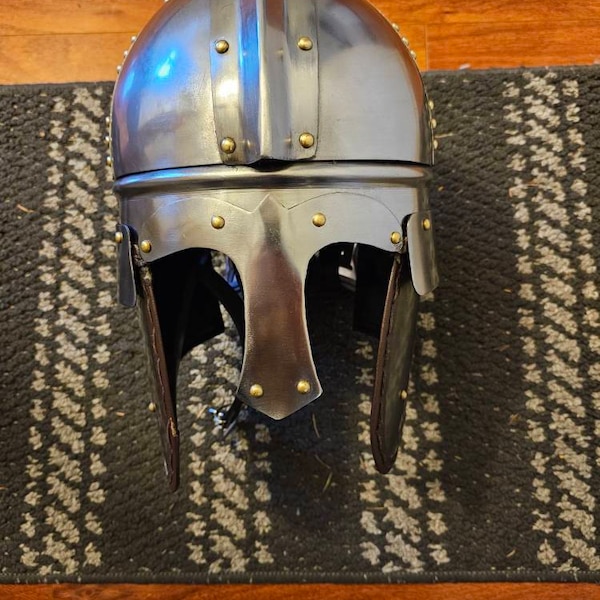 18 Gauge Medieval Onion Top Bascinet Helmet Medieval Klappvisor Helmet ...