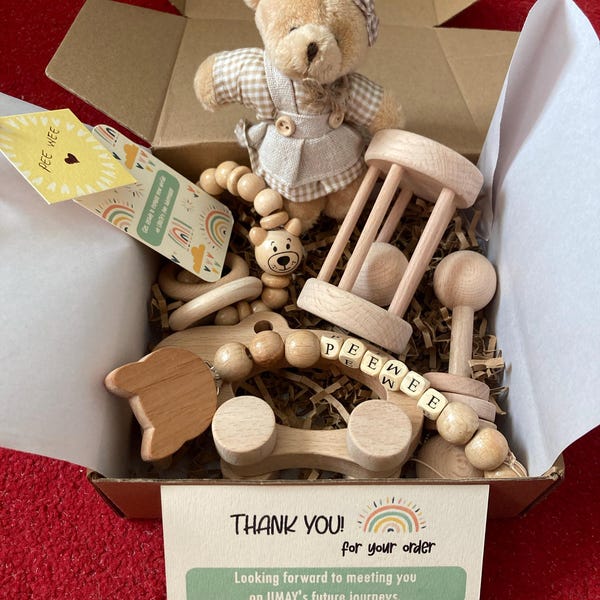 Newborn Gift Box, Baby Shower Gift, Perfect Newborn Gift for Moms ...