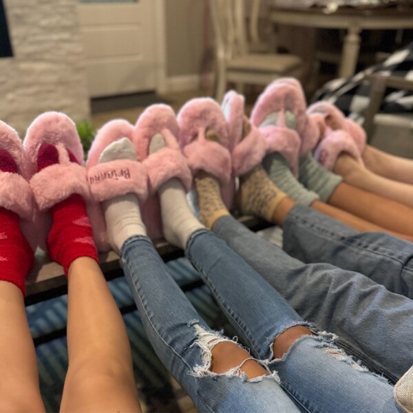 Custom Fluffy Slippers | Personalized Bridal Party Gifts - WRE - Etsy