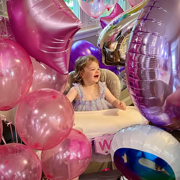 Iridescent Holographic Astronaut Balloon Birthday Party Balloons ...