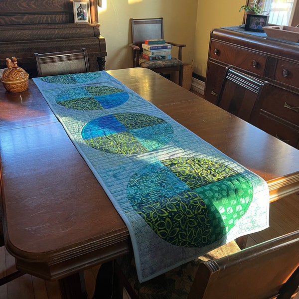 Pastel Tabletop Centerpiece, Tabletopper or Candle Mat, Quilted and ...