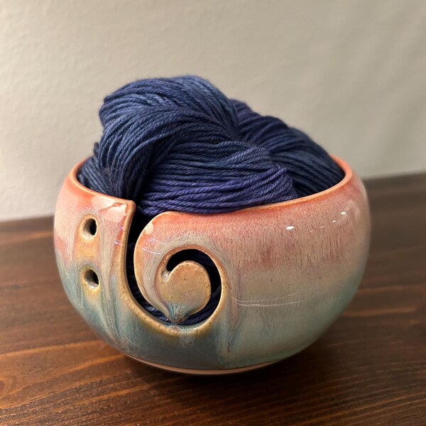 This Little Pinkie Ceramic Yarn Bowl With Leather Handle Small - Etsy