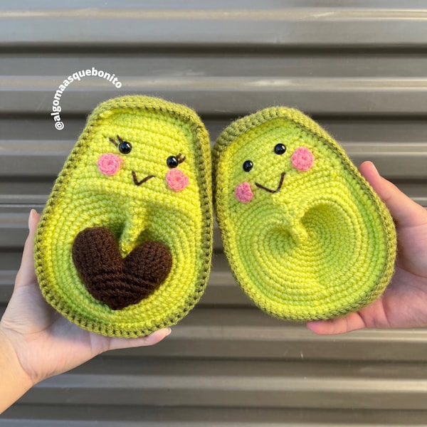Avocados in Love Crochet Pattern - Avocado With Heart Seed Amigurumi ...