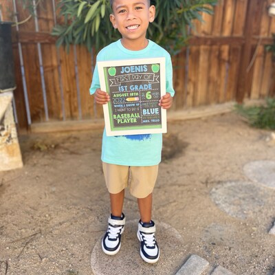 Editable Blue First Day of School Chalkboard Sign, Reusable First Day ...