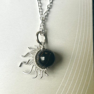 Hematite Sunburst Eclipse 2024 Wire Pendant Silver/steel/copper/bronze ...