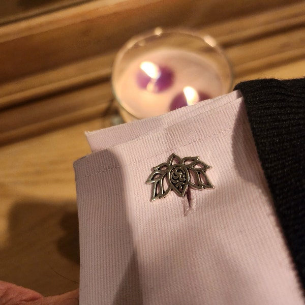 Lawyer Gifts - Attorney Lapel Pin, Law Pins, Scales Lady of Justice Law ...