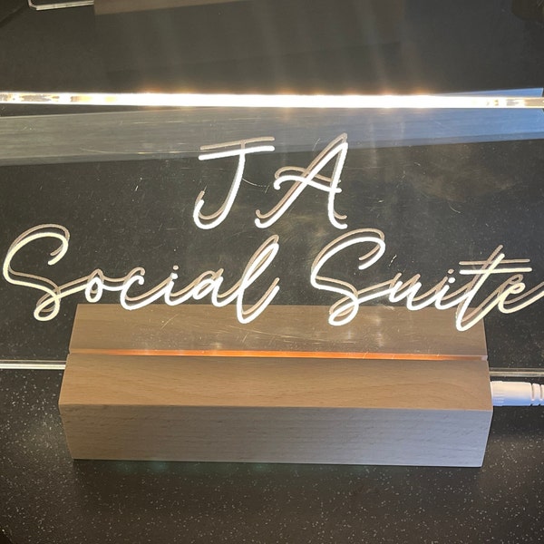 Personalised LED Name Sign. Custom Engraved Light up Name Plaque ...