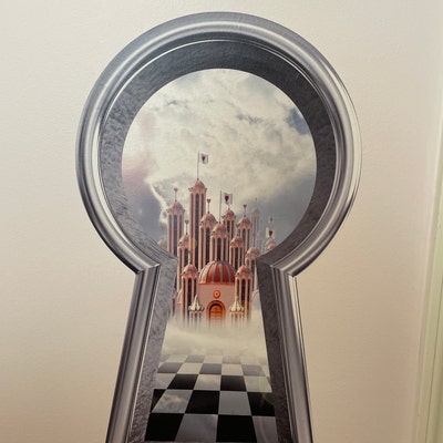 3d Keyhole Fabric Wall Decal Queen of Hearts Castle 3D Keyhole Wall ...
