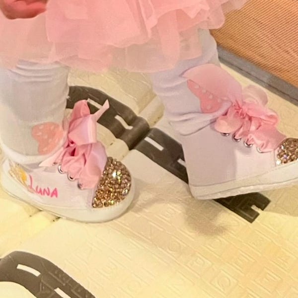 Minnie Mouse Baby Shoes, First Birthday, Baby Shower, Disney Minnie ...