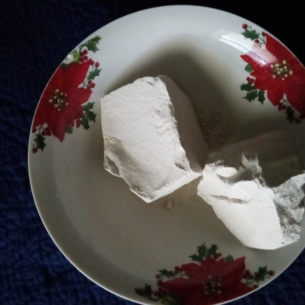 SUNNY Edible Chalk Chunks Natural Crunchy, 100 Gm (4 Oz) - 9 Kg (20 Lb ...
