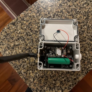 All in One Waterproof Solar Powered off Grid Lora Communications ...