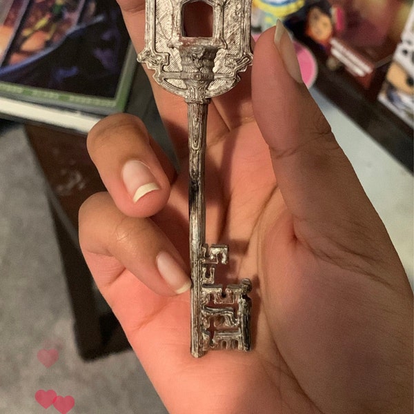 Resident Evil 7 Biohazard Crow Key - Etsy