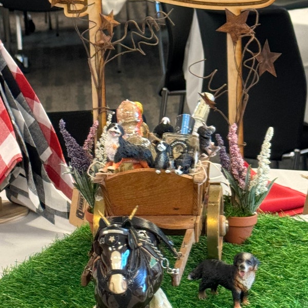 Personalized College Cake Topper, Graduation Gift, University of ...