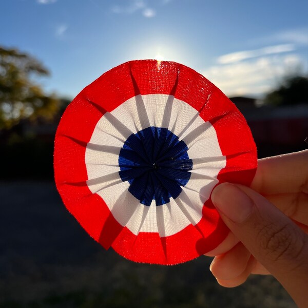 Royal Cockade Brooch, Royal Blue. Made in France (blue Royalist Rosette ...