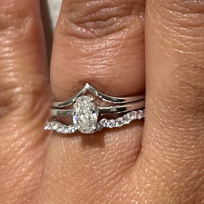 14K Gold Chevron Ring, Solid Gold Wedding Band, Stacking Ring, Wing ...