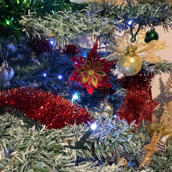 Handmade Snowflake CHRISTMAS Tree Decoration/ornament in Light Blue ...