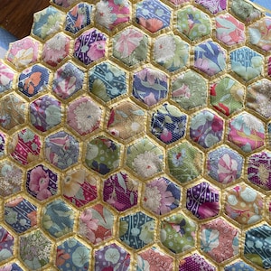 Pre-cut Geranium Paper Templates for English Paper Piecing Designed by ...