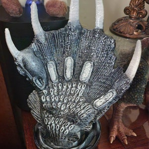 Skeleton Hand Cell Phone Stand PERFECT FOR HALLOWEEN - Etsy