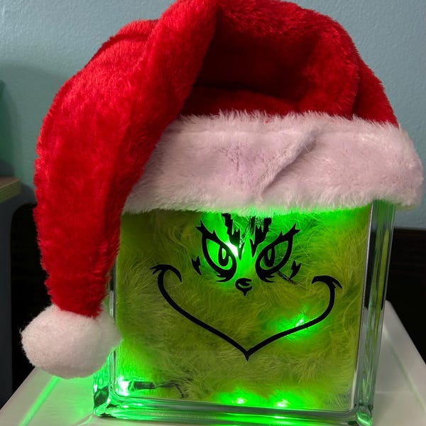 Frowning Grinch Face SVG - Etsy