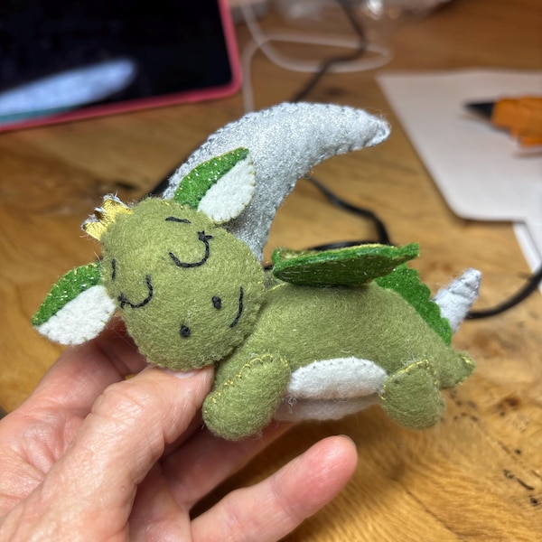 Dragon on the Moon Felt Pattern DIY Dragon Toy Pdf Pattern - Etsy