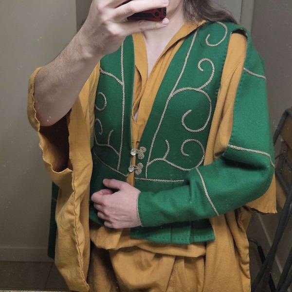 Irish Doublet Ionar - Traditional Irish Jacket - Gaelic Costume ...