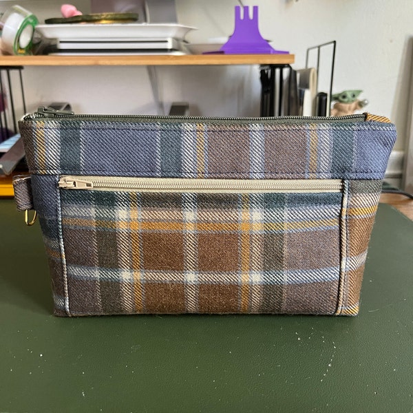 Devon Zipper Pouch Sewing Pattern With Video: Two Sizes (PDF Pattern ...