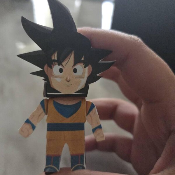 DIY 2X1 Invincible and Omniman - PDF Template, Papercraft Figures - Etsy