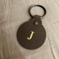 Custom Leather Circle Keychain. Monogrammed Personalized Full - Etsy