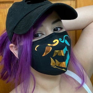 Akali KDA/POPSTAR uv/ glow in the dark MASK 3 cotton layers | Etsy